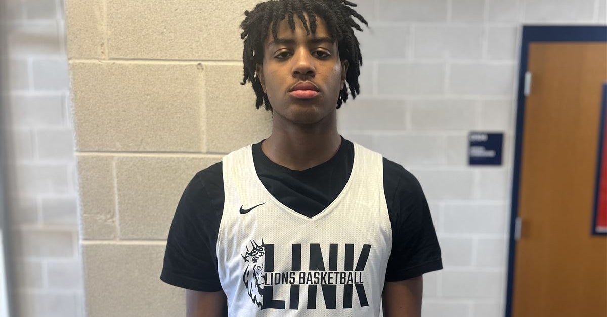 Top-15 sophomore BJ Davis-Ray kicks off his visiting process