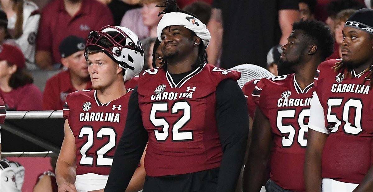 South Carolina offensive lineman Jaylen Nichols enters NCAA Transfer Portal