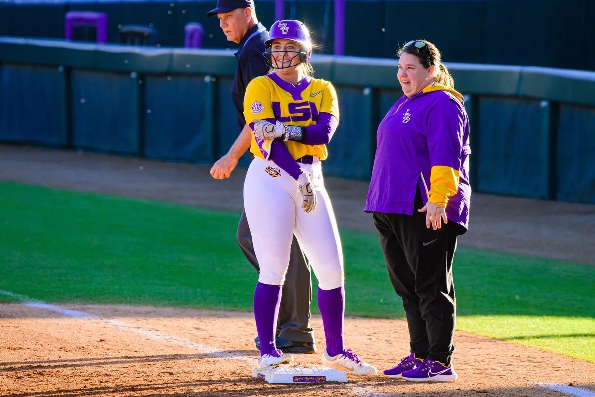 18th-ranked LSU softball completes walk-off comeback for day one sweep ... 18th-ranked LSU softball completes walk-off comeback for day one sweep ...
