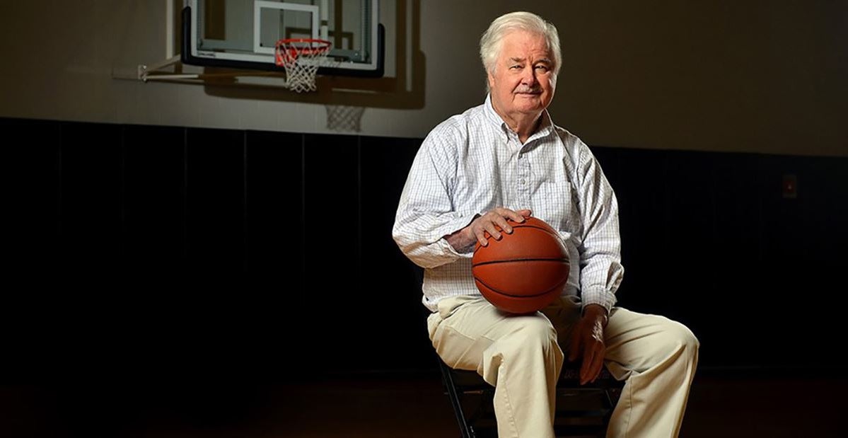 Tex Winter's impact on Bulls discussed in "The Last Dance"