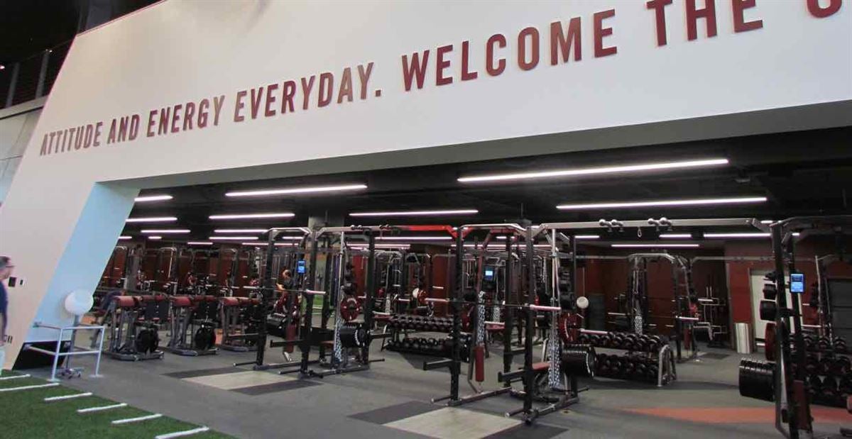 LOOK: New Sooners weight room