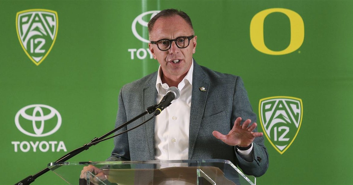 Oregon AD Rob Mullens gives timeline for safe return of football