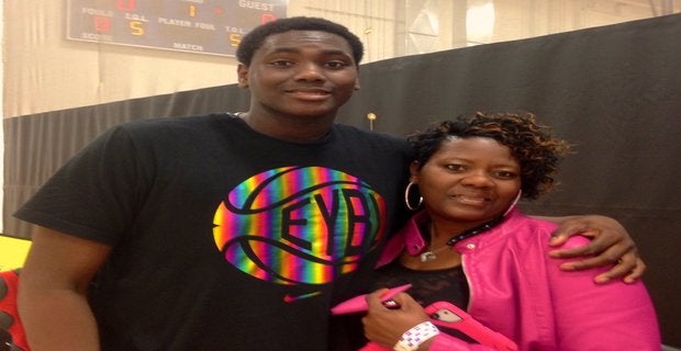 Elijah Thomas goes with the Aggies