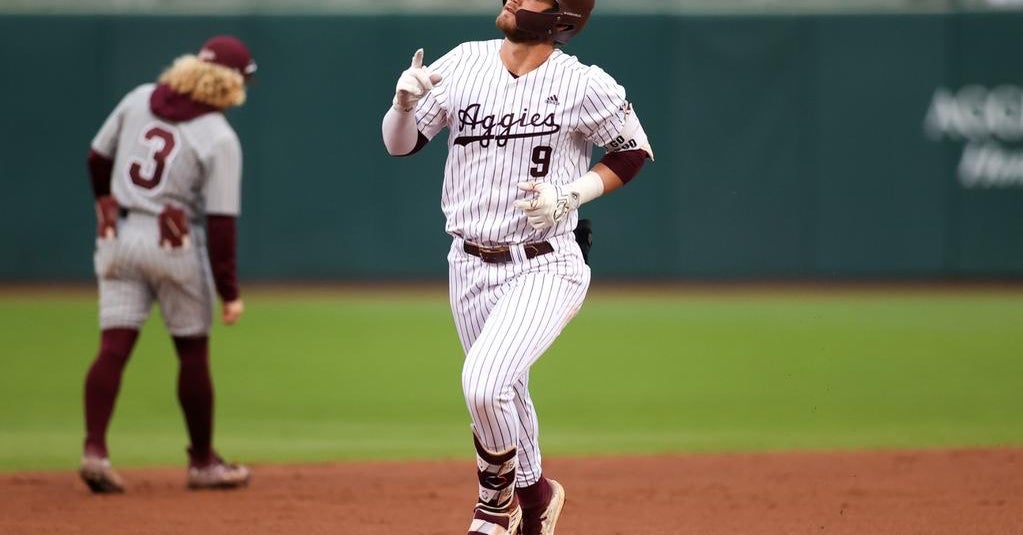 Texas A&M third baseman Gavin Grahovac out for the season with shoulder ...
