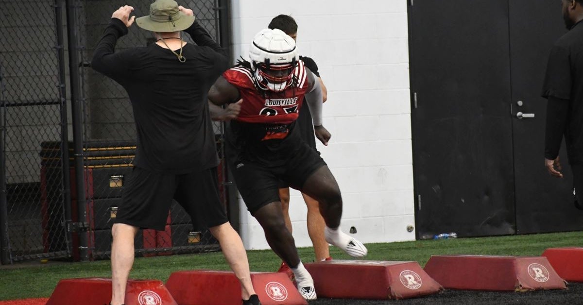 Louisville DL Jared Dawson in the transfer portal