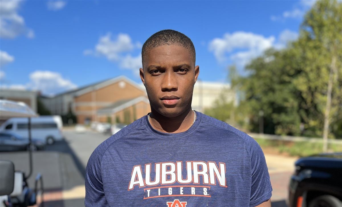 Auburn makes the final five for OT Favour Edwin
