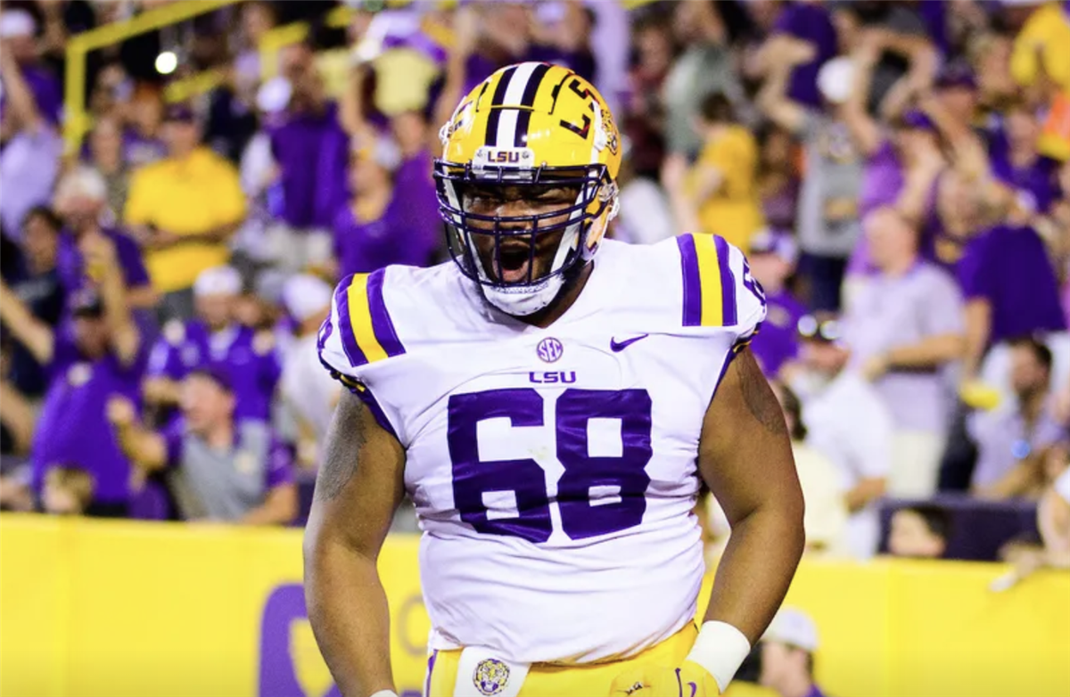 LSU defensive lineman enters the transfer portal