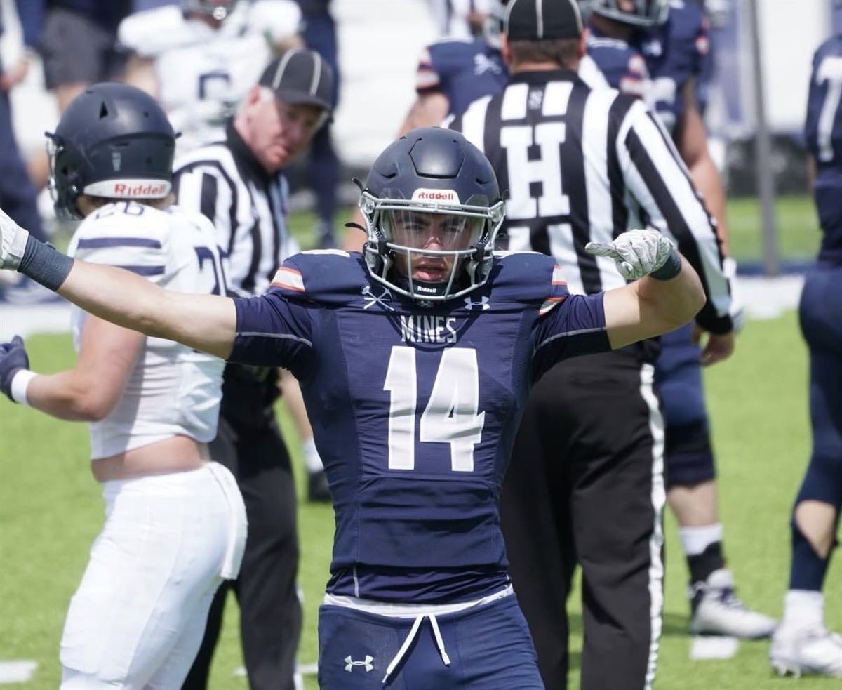 6'4" WR Flynn Schiele Commits to Cincinnati