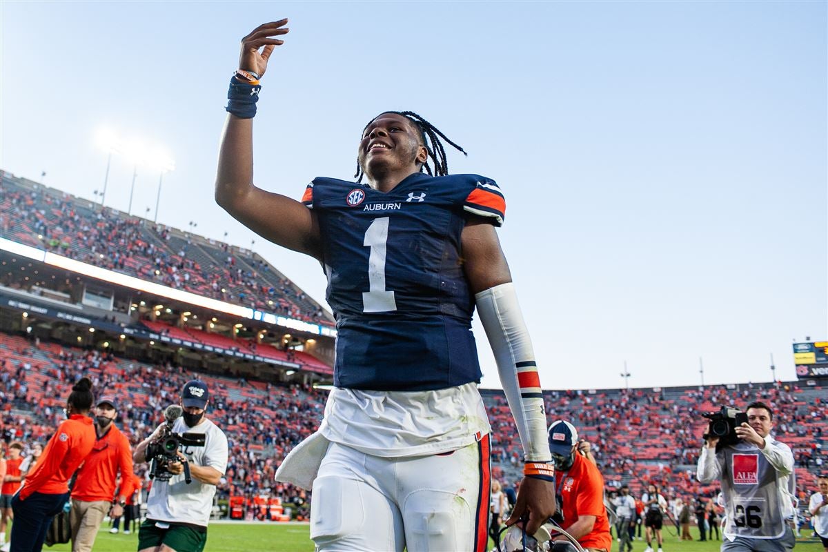 Auburn QB T.J. Finley reveals personal relationship with Cam Newton
