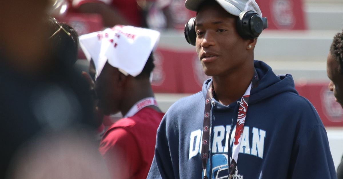 Badgers Offer South Carolina Safety Kentavion Anderson