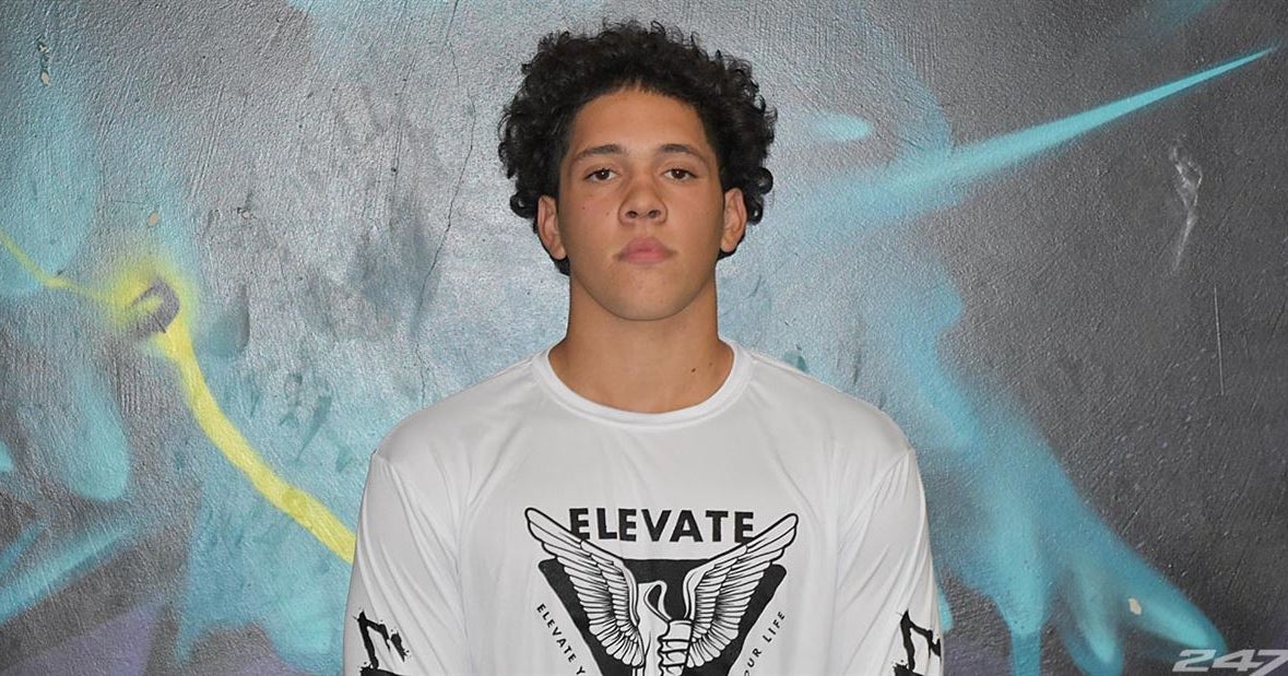 Two-way prospect Everett Hunter deciding between hoops and football