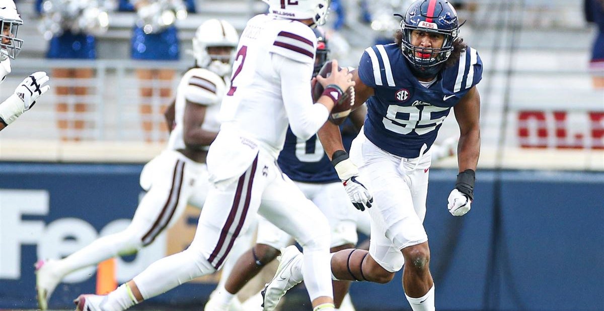 Bigger, stronger Tavius Robinson details new energy on defensive side ...