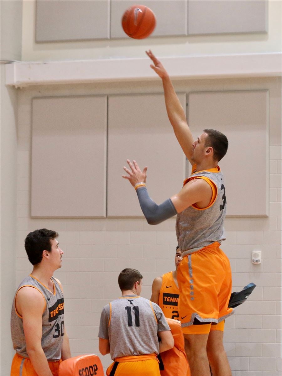 Rucker: Plavsic eligibility changes game for Tennessee hoops