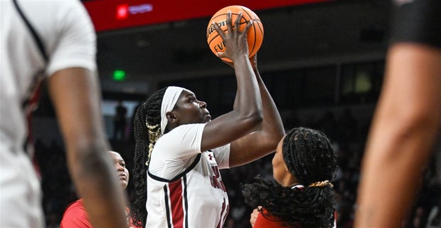 No. 3 Carolina finishes strong to beat Bama in SEC opener