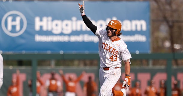 Robbins becomes first Longhorn to hit for the cycle since 2015 as No. 3 ...