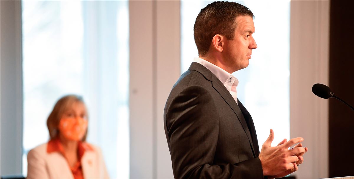 New AD White sees 'once-in-a-lifetime opportunity' at Tennessee