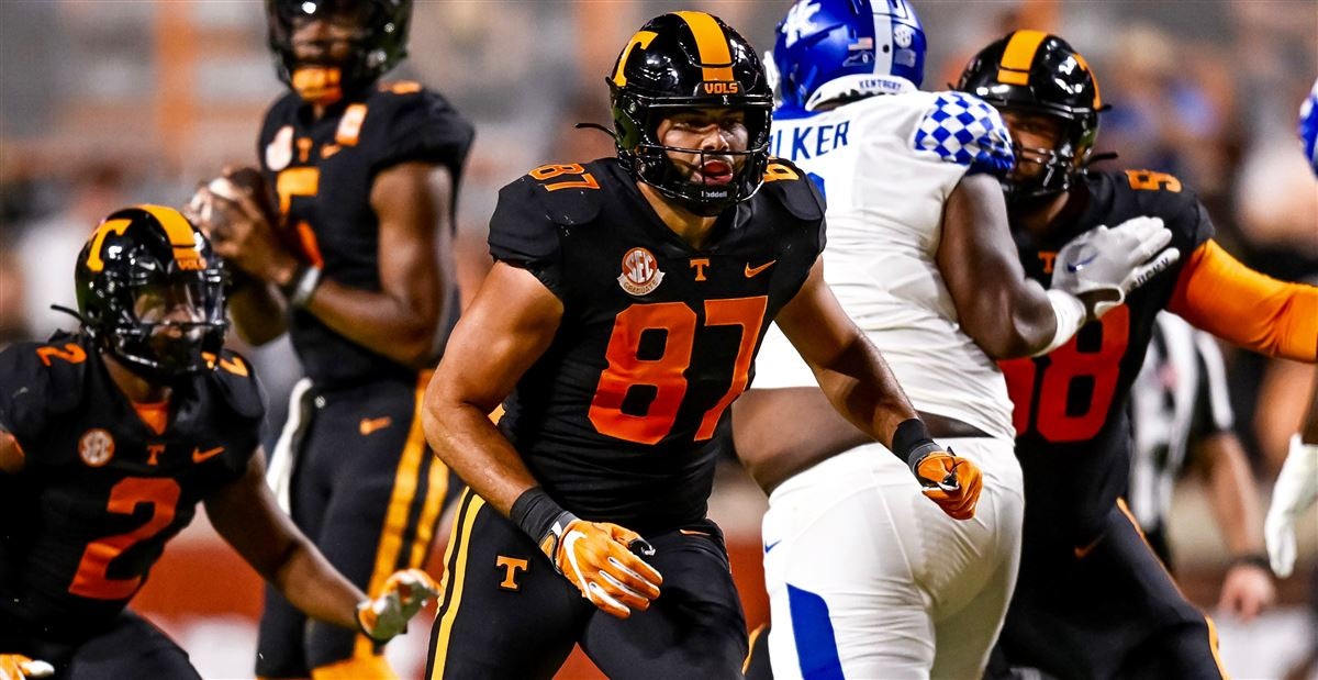 Jacob Warren talks decision to return to Vols in 2023, Orange Bowl win