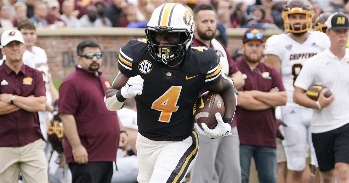 Missouri RB Elijah Young enters NCAA transfer portal