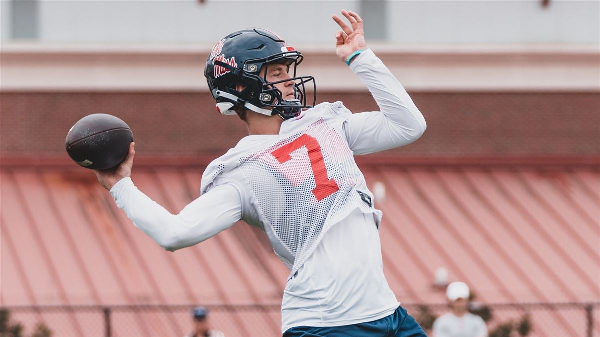 Walker Howard tabbed as top-five transfer QB in final Top247 2023 rankings