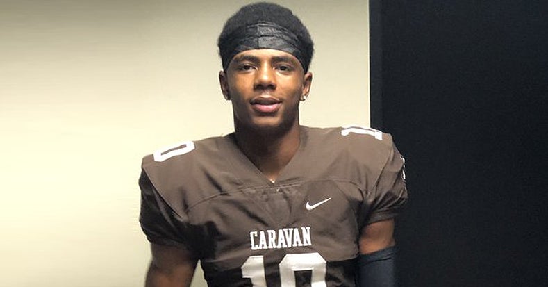 2021 WR/S Benjamin Perry lands first offer