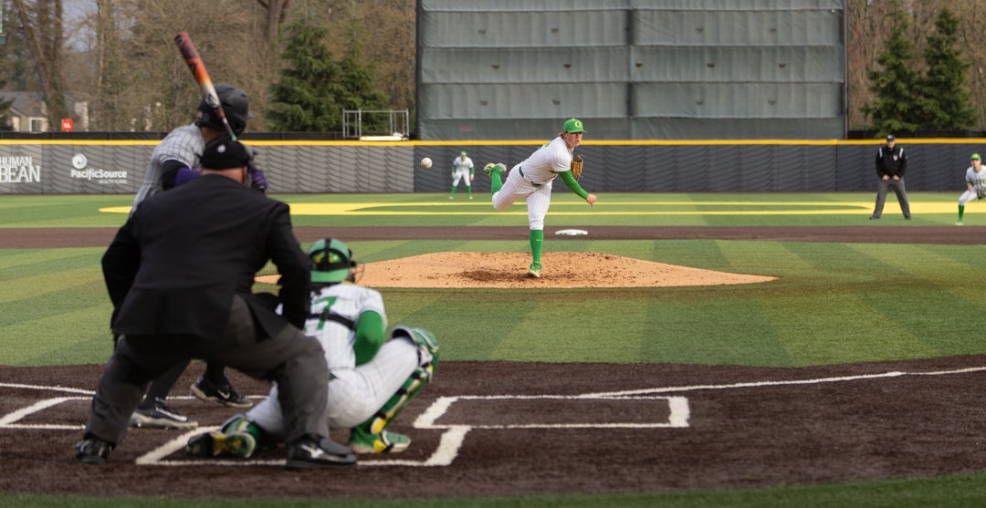 Live baseball updates: No. 20 Ducks meet Pilots in midweek road matchup