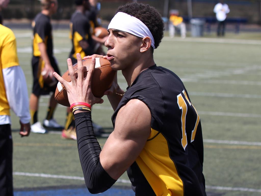 Top247 QB Guarantano commits to Vols