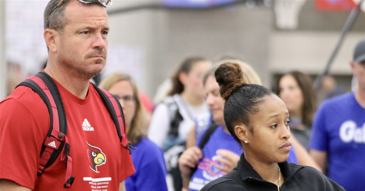 Louisville women's coach Jeff Walz recruiting in fourth state in four days
