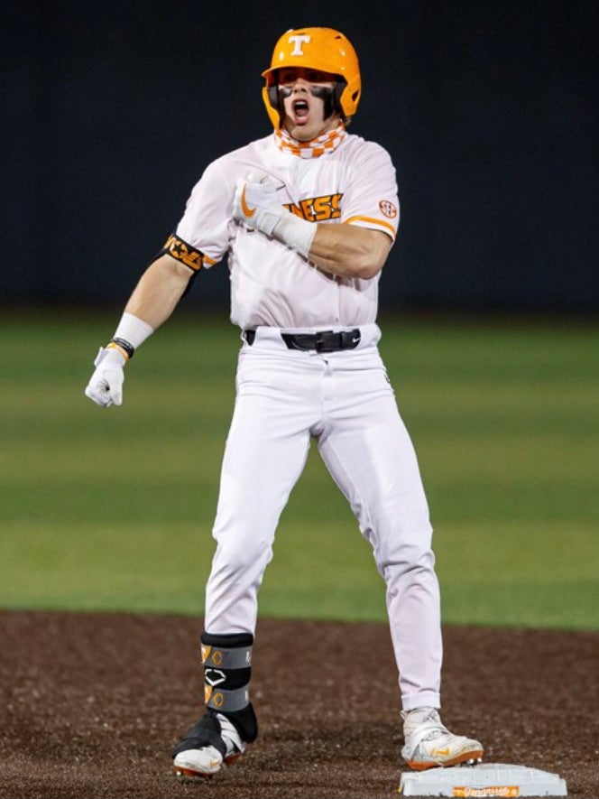 Gilbert grand slam lifts No. 2 Vols past Wright State in thrilling NCAA ...