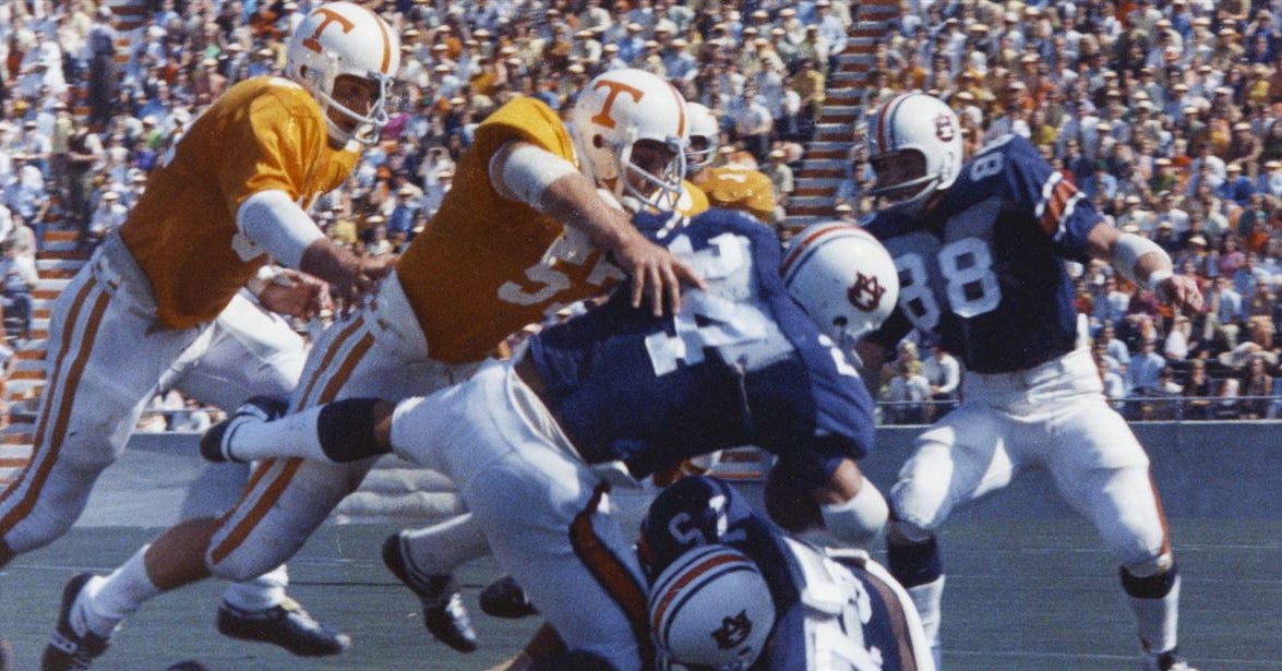 Legendary Vols LB, College Football Hall of Famer Steve Kiner dies