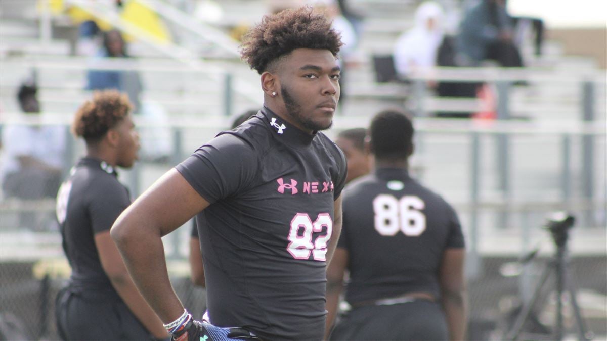 Inside the Top 7 for 3-star DL Edward Smith