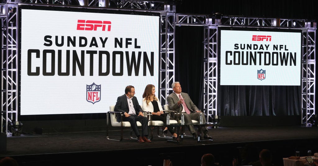 How the 'Sunday NFL Countdown' crew paid homage to Randy Moss amid his ...
