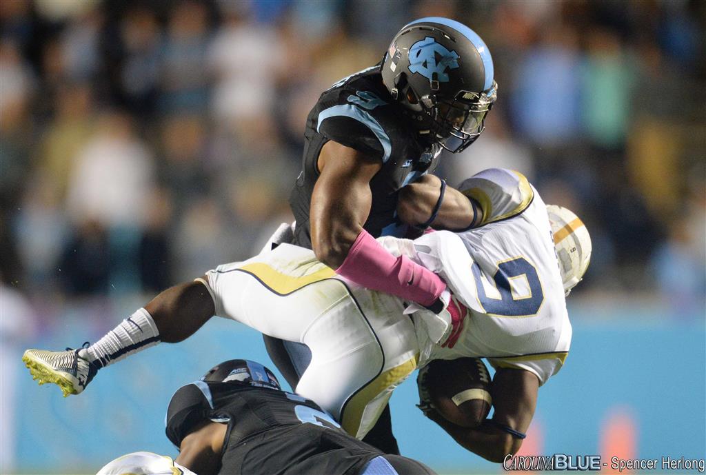 Hughes signs with the Browns