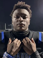 Izaiah Wright, Oscar A. Carlson, Running Back