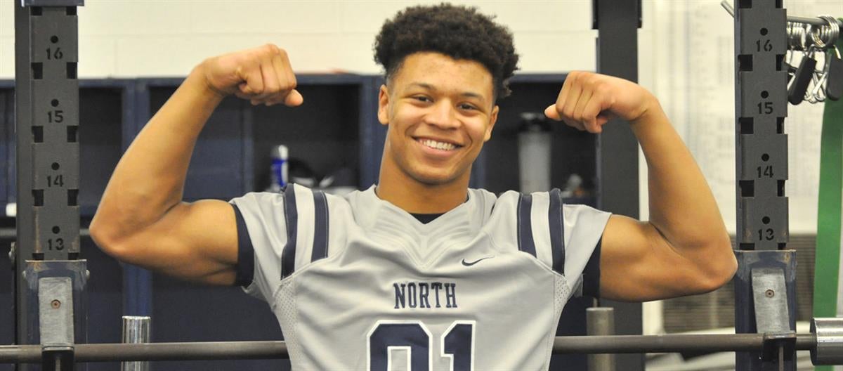 WATCH: Gamecocks WR signee Chad Terrell windmill dunk