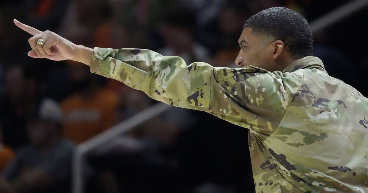 Austin Peay coach talks Tennessee, praises Governors' one-armed guard
