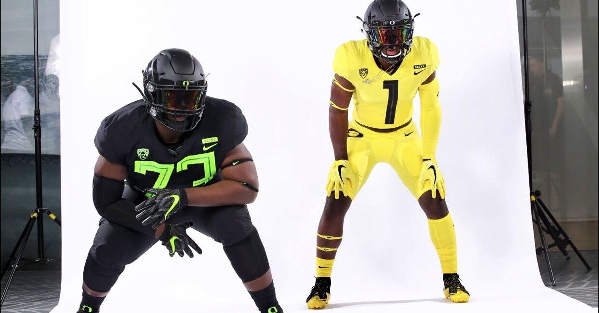 QUAAACCKK: Ducks land commitment from OL Marcus Harper