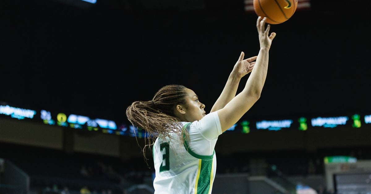 Ducks respond to first loss of season with blowout win over Montana State