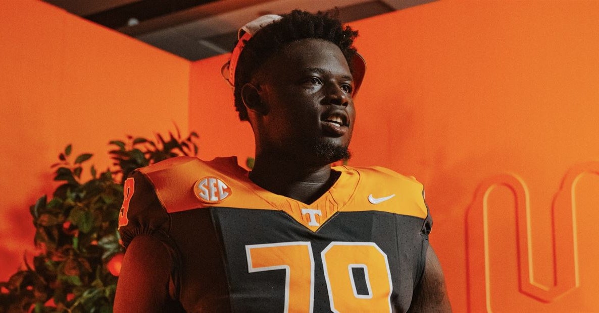 Four-star Tennessee OL target names finalists, sets commitment date