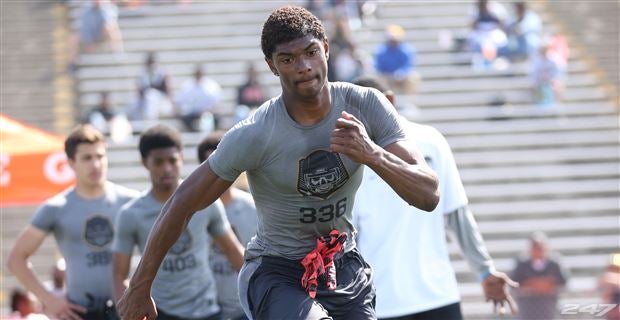 Oregon makes Thompson's top six