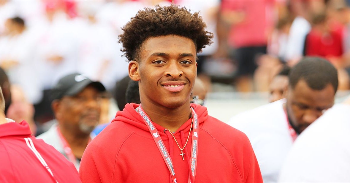 Carter-Hill hopes to join his Hoban teammates with a UW offer