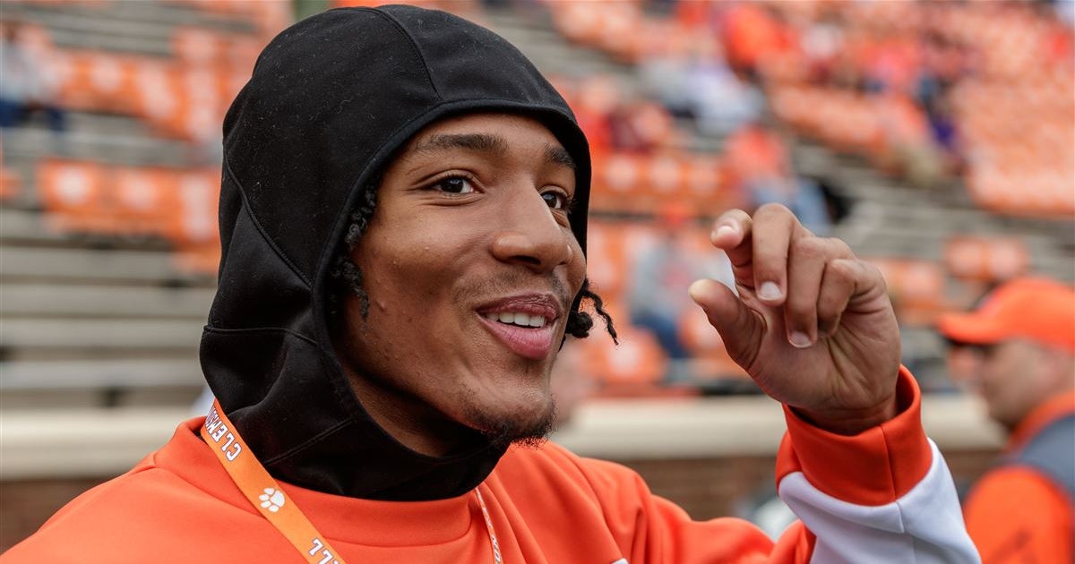 Five-star 2023 CB AJ Harris and family enjoy latest Clemson visit