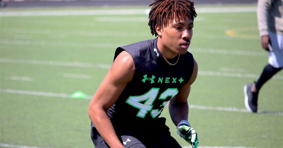 Jaylon Braxton commits to Arkansas