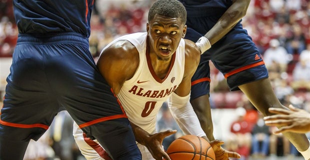 Alabama transfer forward Javian Davis trims list