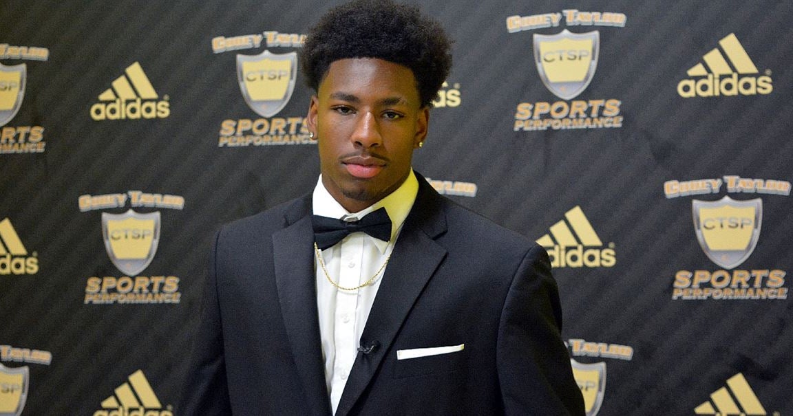 Sights and sounds from Aidan Robbins commitment to Louisville