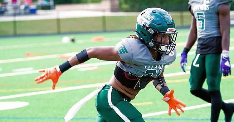 Deuce Edwards sets decision timeline, talks meeting Bud Foster