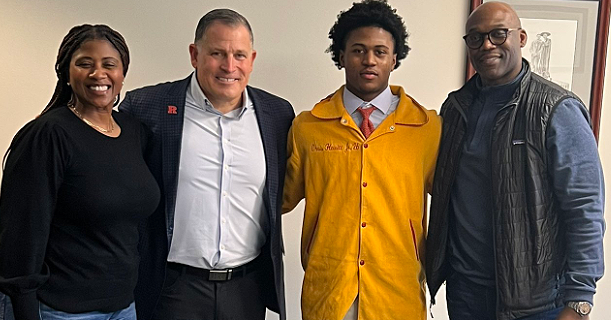 Chris Hewitt Jr. commits to Rutgers, breaks down decision