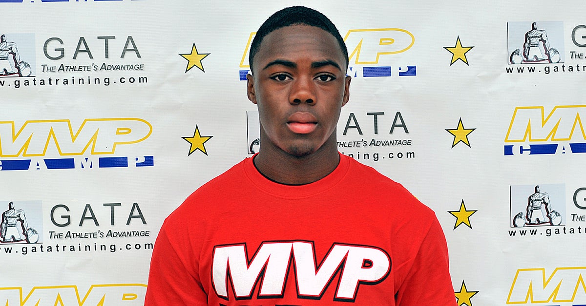The latest on Notre Dame CB commit K.J. Wallace