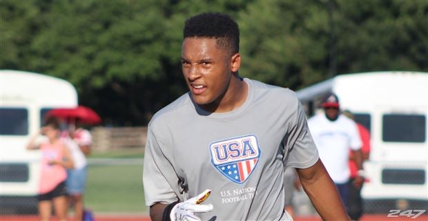 Four-star DB 'very interested' in Texas