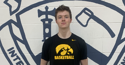 How three-star center Riley Mulvey reclassified to Iowa's 2021 class