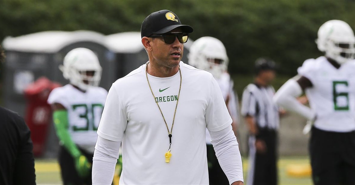 Report: Oregon OC Marcus Arroyo 'close to a deal' as UNLV HC